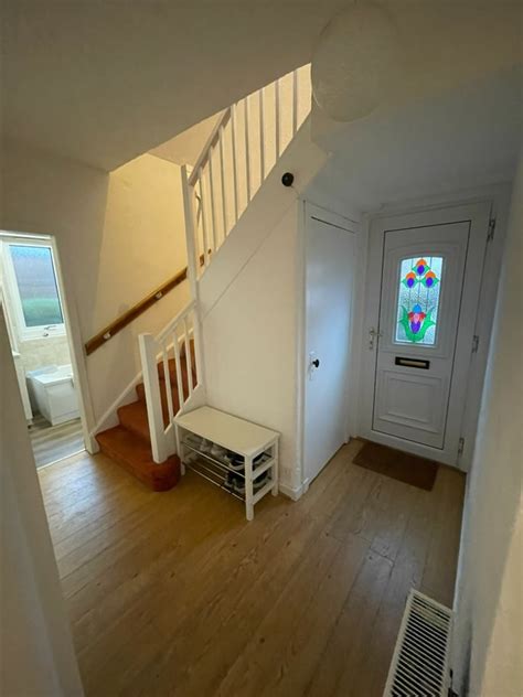 Clydebank 3 Bed Semi Detached House East Barns Street G81 To Rent