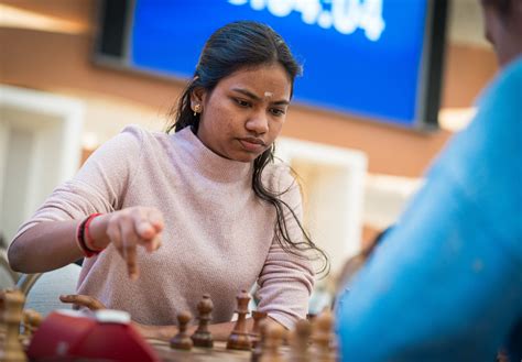 World Blitz The Dance Of The Knights Chessbase