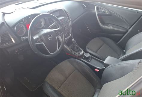 2010 Opel Astra 14 Cosmo For Sale Guimarães Portugal