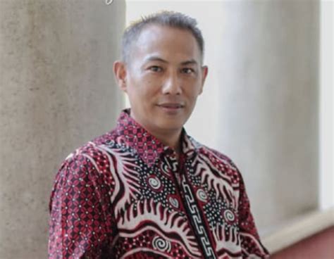 Sosok Andi Sandi Sekretaris Ugm Kelahiran Makassar Yang Tindak Tegas