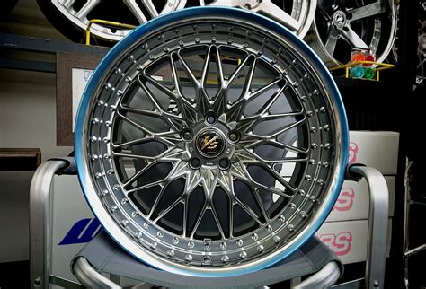 爆売れ確定 Work（ワーク）から 新作ホイール Vs Xv 登場 ホイール タイヤ タイヤ・ホイール交換 Feel Book スタイルコクピット フィール 車の