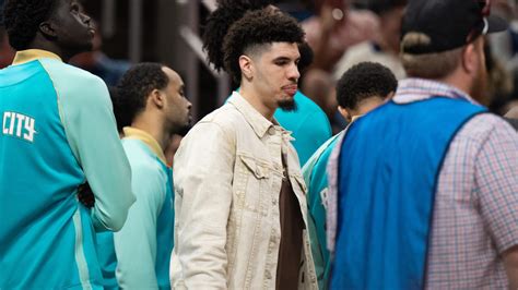 Lamelo Ball Considering Ankle Braces After Injury Filled Seasons
