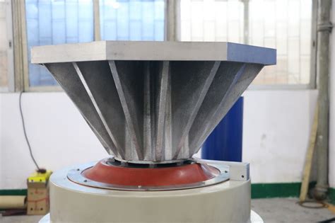 China Vertical High Efficient High Frequency Standard Electrodynamic Vibration Shaker For