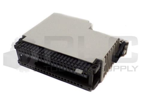 Schneider Automation Tsx Compact Adu 205 As Badu 205 Analog Input