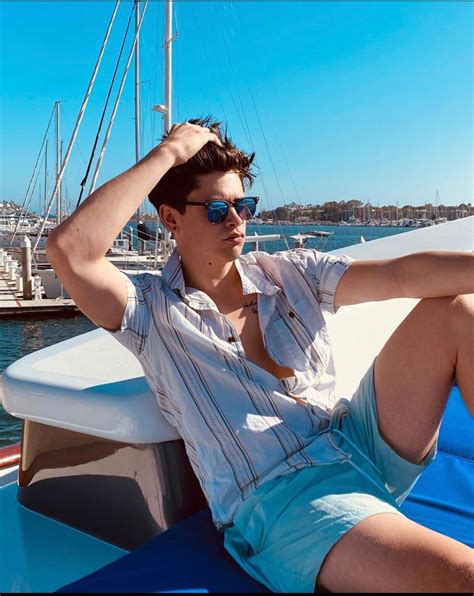 Tristan Dream Babefriend Photoshoot Poses Twinks