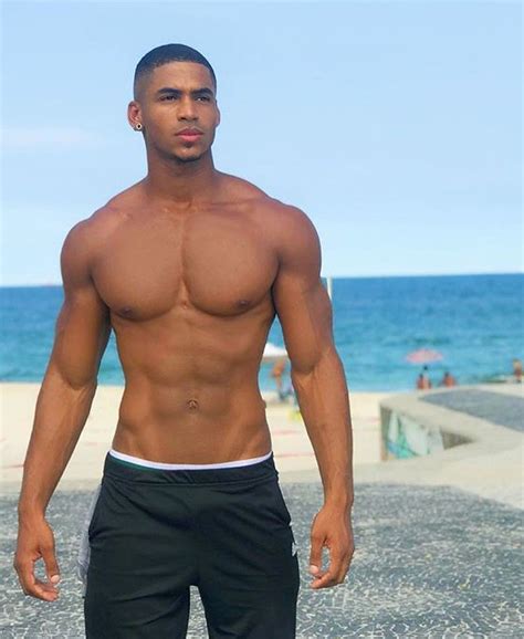 Most Attractive Male Body Type Natural Muscular Body Men Lithe Body
