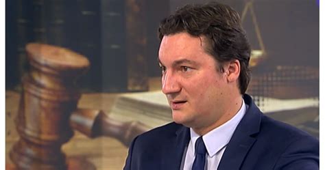 Министър Зарков Ръчното броене на разписките от машините застрашава вота