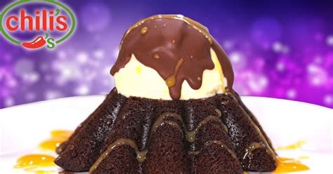 Free Molten Chocolate Cake At Chilis 1st 27000 Desserts Chocolat