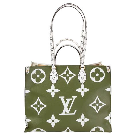 Louis Vuitton Green 2019 Onthego Tote Bag Monogram Giant Reverse At