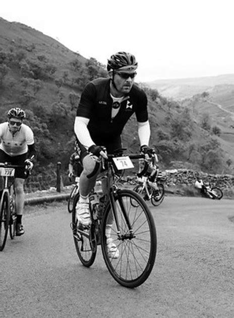 Josh Brett Is Fundraising For Alzheimers Research Uk