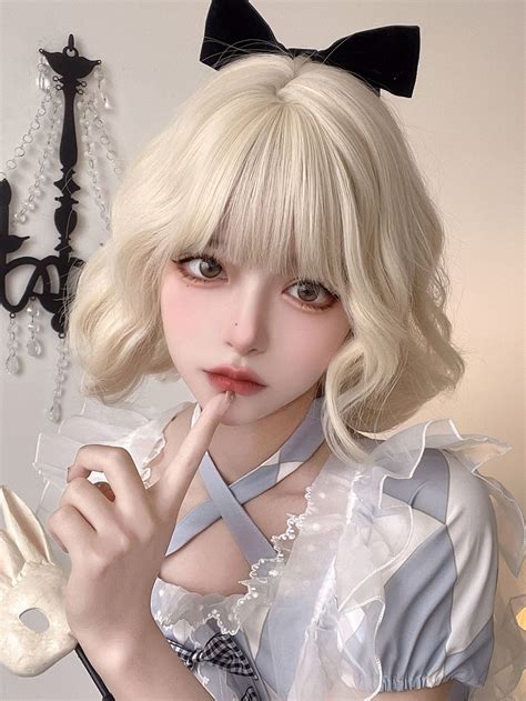 Short Curly Synthetic Wig With Bangs Platinum Wigs Wigs Short Wavy