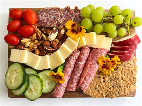 7 Delicious Cheap Charcuterie Board Ideas Amazing Charcuterie Boards