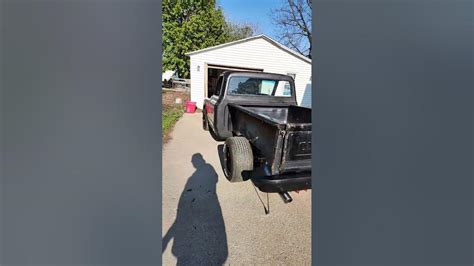 Installing the Stepside Bed - 1972 Chevy C10 454 Big Block #shorts - YouTube