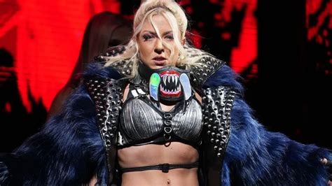 Thekla Out Straps Kris Statlander To Win Aew Womens World Title