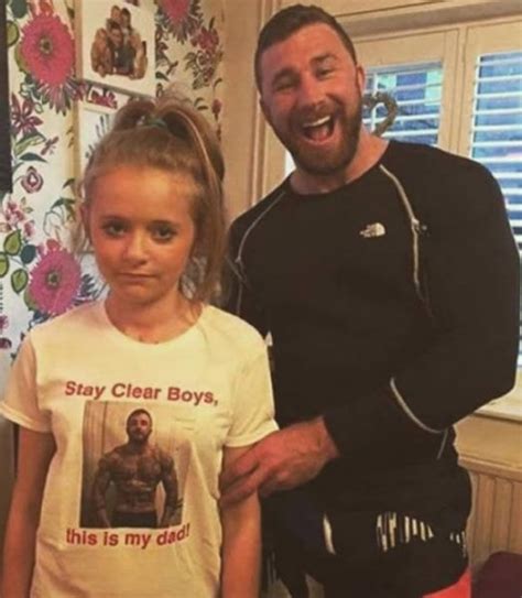 Hilarious Dads Protecting Their Daughters In Brilliant Ways