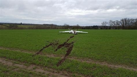 Pilot Has Lucky Escape After Aircraft Crashes In Compton Verney Field