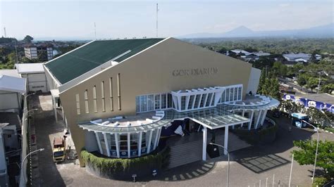 Gor Djarum Magelang Gedung Olahraga Dengan Desain Modern