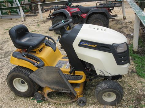 Technical Specifications and Data for Cub Cadet LTX1042 KH Tractor