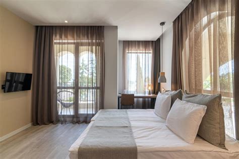 Официален уебсайт на Хотел Приморски 3 звезден хотел в курорта Св Св Константин и Елена