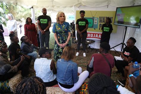 Jill Biden Talks Safe Sex Condoms With Kenyas Young Adults The Independent