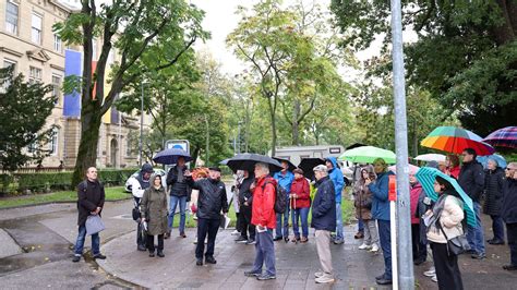 Juristische Geschichte Karlsruhes Rundgang Enthüllt Erbe Bedeutender