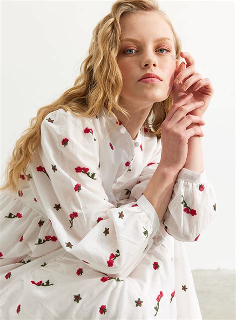 Aiste B ワイルドフラワー