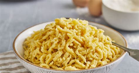 Spätzle Selbstgemacht Rezept Spätzle Rezept Zum Selber Machen Waexx