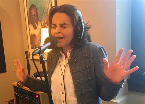 The Reinvention Of Roberta Bradley Singer Returns As Roberta Lee And Denny G