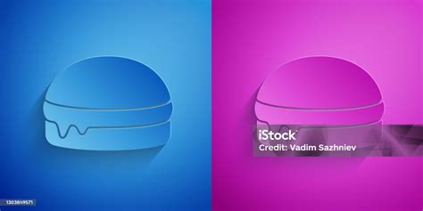 블랙 백으로 고립된 골드와 실버 버거 아이콘 햄버거 아이콘 치즈버거 샌드위치 사인 패스트 푸드 메뉴 긴 그림자 스타일 벡터 건강에 좋지 않은 음식에 대한 스톡 벡터 아트 및