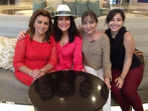 Pin De Mariana Ureña Em Daniela Romo Bby