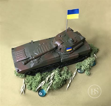 Купити Гіпсова статуетка ручної роботи для колекції або на подарунок Український танк САУ 2С1