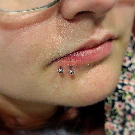 Sensational 10 Spider Bite Piercing Styles For A Trendy Makeover
