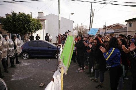 Deadly Attack On Schoolgirl Shocks Argentina Amid Election Campaign