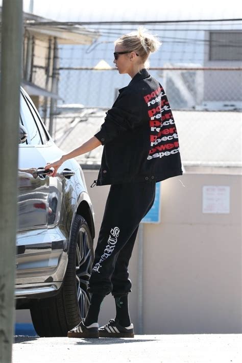 Stella Maxwell Out In Los Angeles 04092023 • Celebmafia