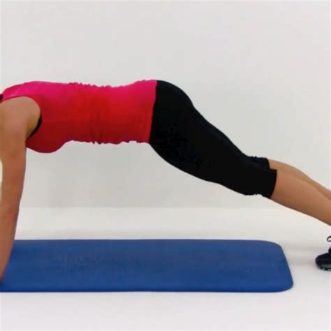 Plank Tucks By 💖 P Exercise How To Skimble Workout Trainer