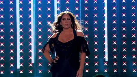 Anabel Pantoja Se Quita Complejos Si Tengo Curvas Las Voy A Lucir