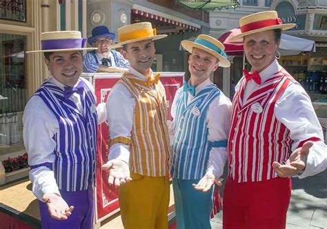 Les Dapper Dans De Retour à Disneyland Le 3 Septembre Disneyphile