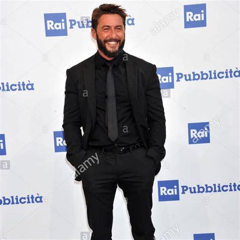 Intervista A Federico Ruffo Un Calcetto Alle Mafie Mafie Sotto Casa