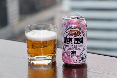 Sakura im Glas: Die vielfältige Welt der Kirschblüten-Getränke ...