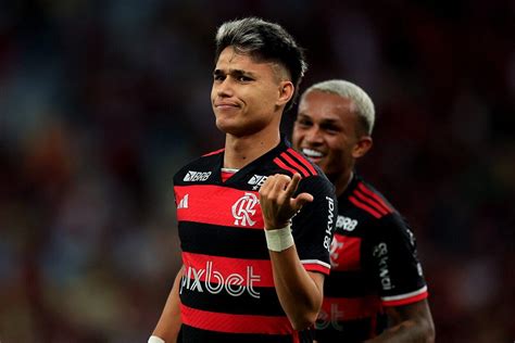 Luiz Araújo é Alvo Do Cruzeiro Nova Oferta Pode Chegar Ao Flamengo