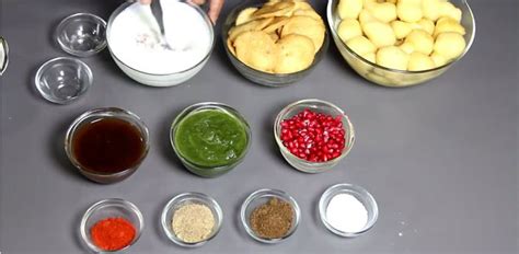 Express Recipes How To Make The Yummiest Paapri Chaat At Home Food