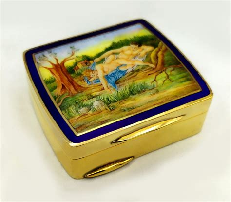 Snuff Box With 2 Slightly Rounded Sides And Erotic Miniature Salimbeni