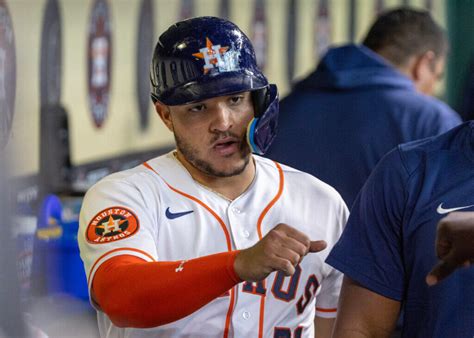 Yainer Diaz On The Astros Roster To Hit Has Found At Bats Hard To Come By The Athletic