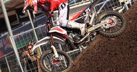 Fantic Werksfahrer Nicholas Lapucci Verletzt Motocross Wm Mxgp