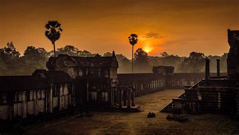Ankgor Wat Sunrise Cambodia R Pics
