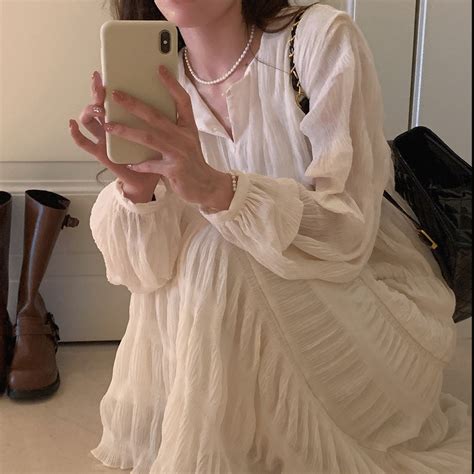 까모 가을원피스데일리룩데이트룩 셔링 쉬폰원피스 곱창 맥시원피스 화이트 플리츠 링클 롱드레스 라운드넥 러블리 공주 스모크 밴딩 셔링롱원피스 20대 30대 여성의류 옷