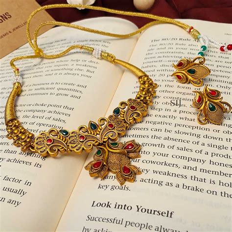 Elegant Gold Plated Necklace South India Jewels