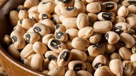 Heres Why People Eat Black Eyed Peas On New Years Day