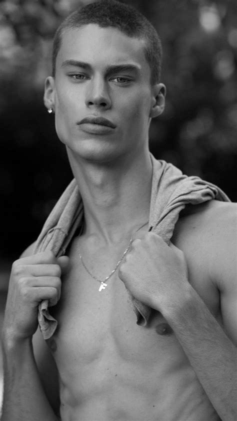 Lucas Tornquist Masculino