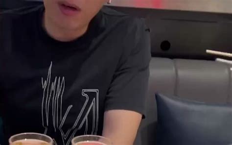 为什么我拿压岁钱的方式和别人不一样 父慈女孝 跨年 2022年最后一天 天蕾大哥 天蕾大哥 哔哩哔哩视频